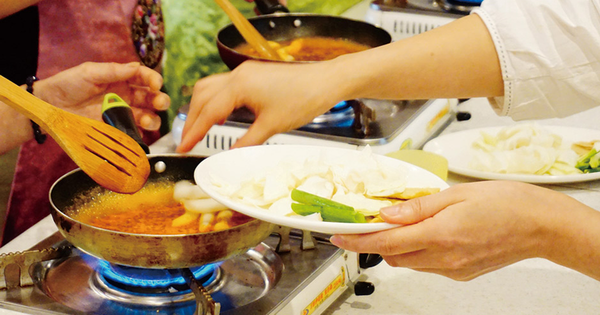 [Seoul] Kimchi + Tteokbokki Making Experience in Myeongdong [Seoul ...
